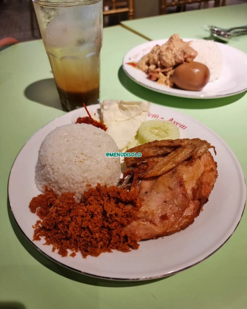 Buku Harga Menu Rumah Makan Adem Ayem Solo - Buku Menu di Solo Terbaru