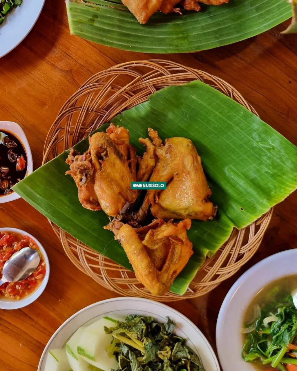 Buku Harga Menu Ayam Goreng Kartini Kota Solo - Buku Menu di Solo Terbaru