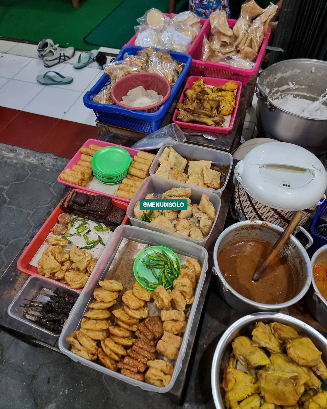 Buku Harga Menu Warung Lesehan Bu Wanto Singopuran Kartasura - Buku ...