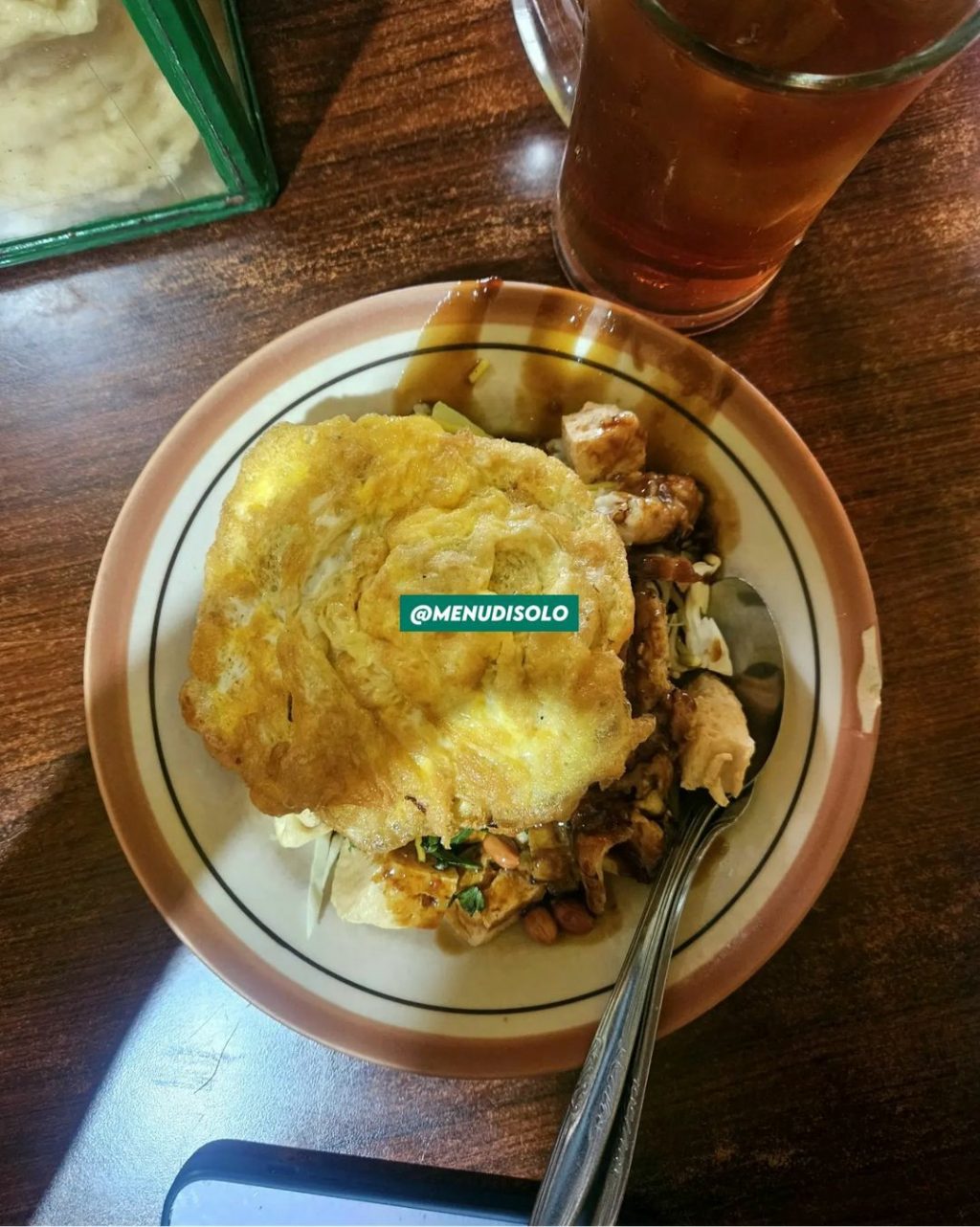 Buku Harga Menu Tahu Kupat Pak Gombloh Kota Solo - Buku Menu di Solo ...