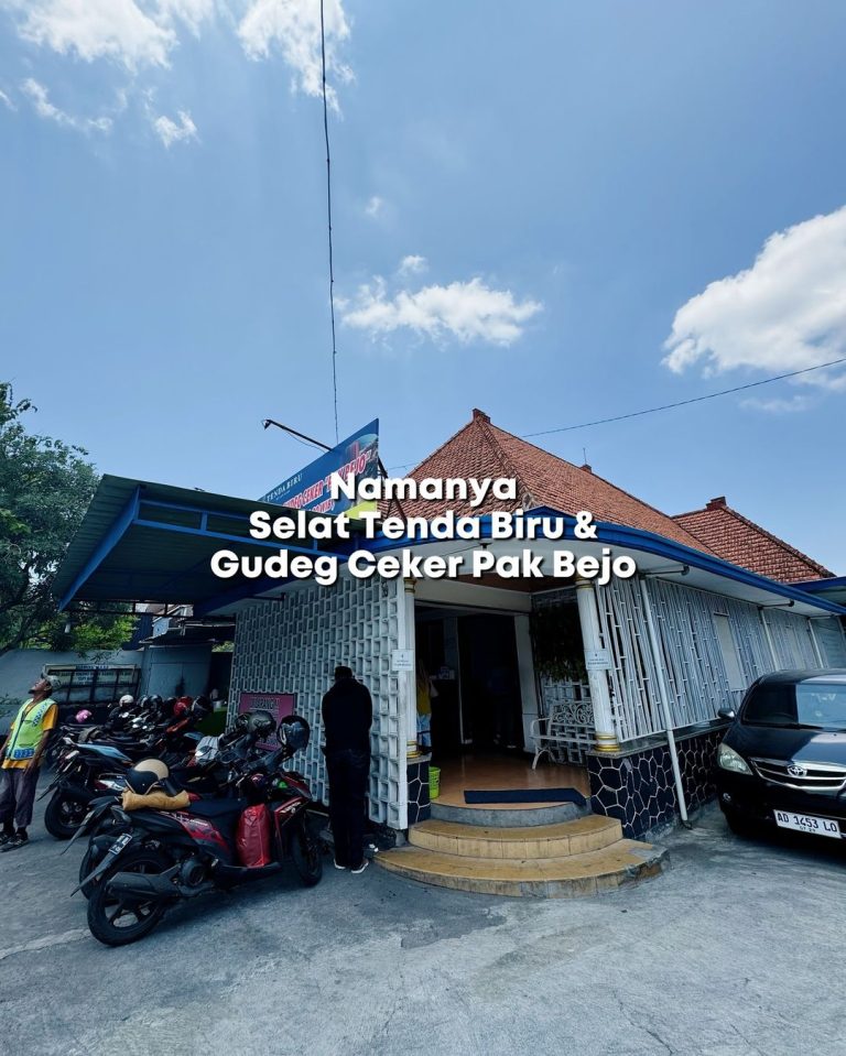 Buku Harga Menu Selat Tenda Biru Solo Oktober 2024 - Buku Menu di Solo ...