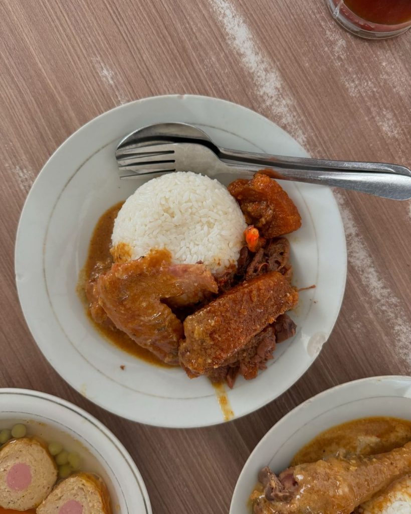 Buku Harga Menu Selat Tenda Biru Solo Oktober 2024 - Buku Menu di Solo ...
