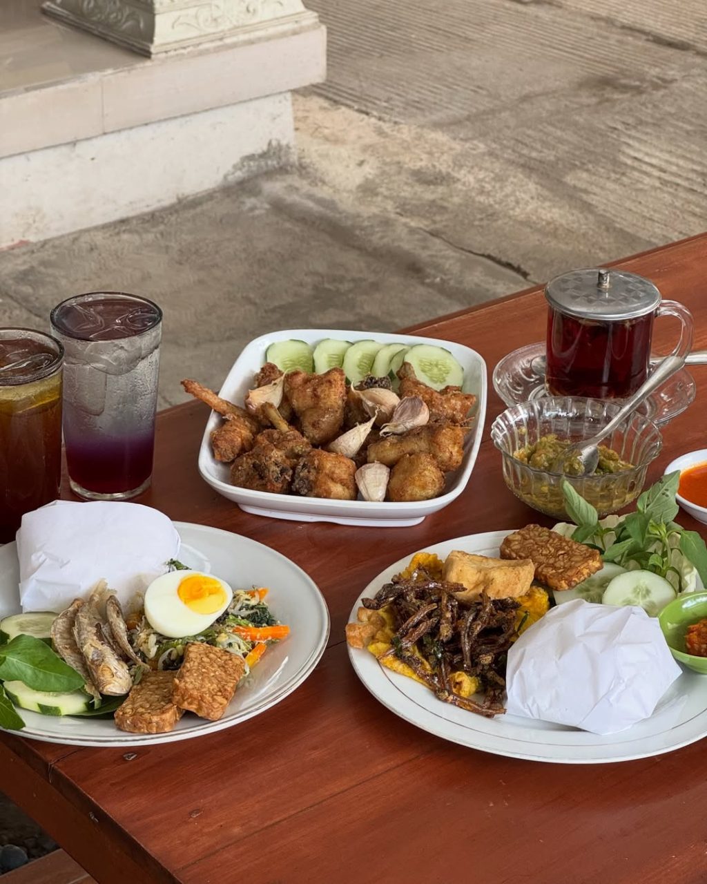 Buku Harga Menu Sebelas Rasa Resto di Solo - Buku Menu di Solo Terbaru